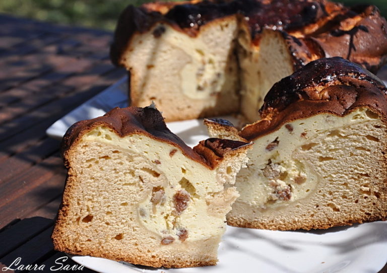 Pasca cu smantana | Retete culinare cu Laura Sava - Cele mai bune ...