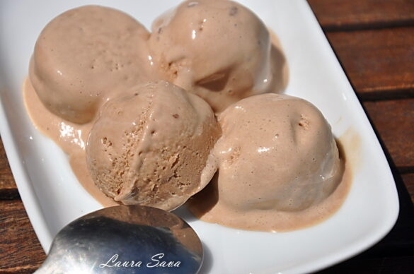 Inghetata Mousse au Chocolat | Retete culinare cu Laura Sava