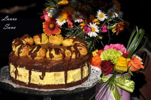 Tort Profiterol | Retete culinare cu Laura Sava - Cele mai bune retete ...